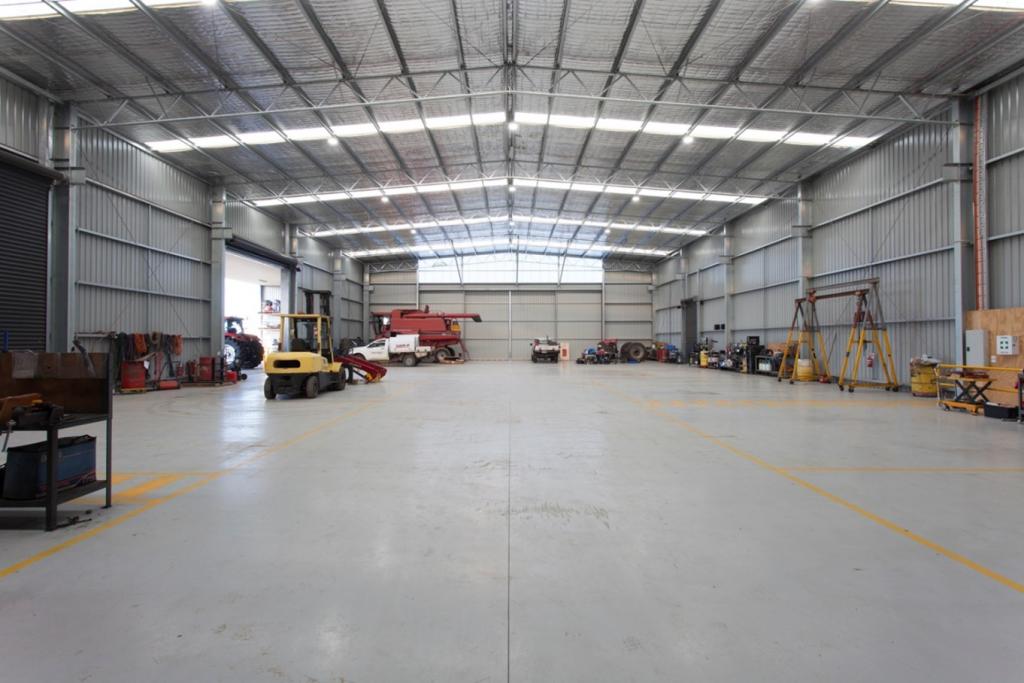 Build a factory or warehouse? | Central Steel Build