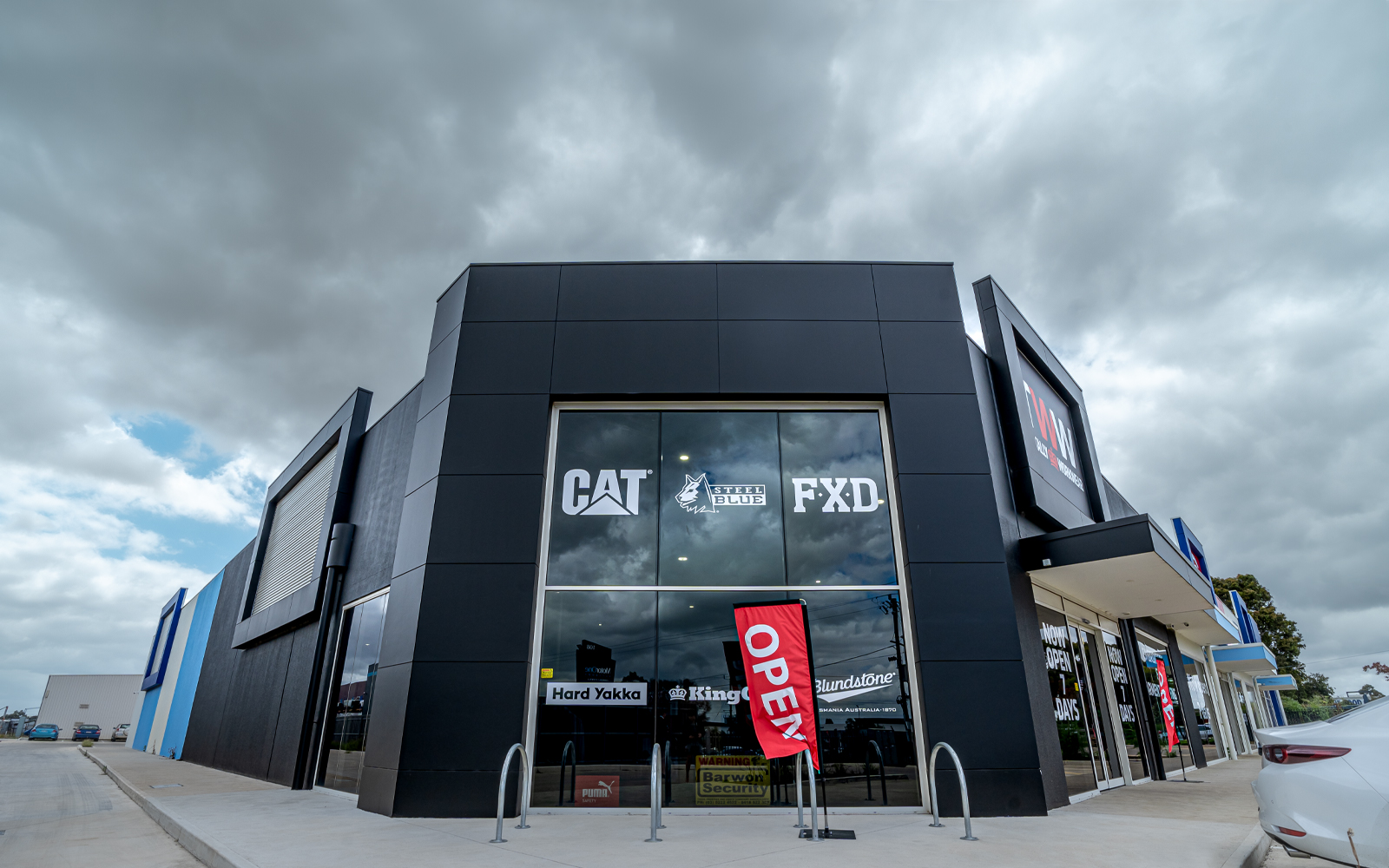 High Street Melton multi-tenant factory and office complexes